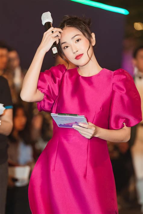 Mc Misoa Kim Anh T Ng Ti T L Tr I Qua L N Th T T Nh L Ai