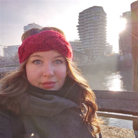 Julia Markss Instagram Twitter And Facebook On Idcrawl