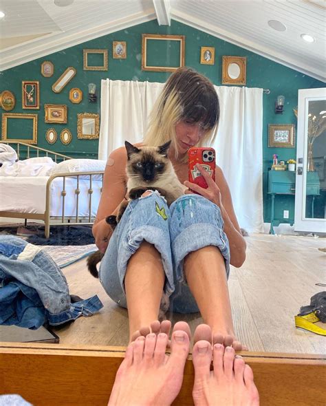 Gabbie Hannas Feet Gabbie Hannas Feet