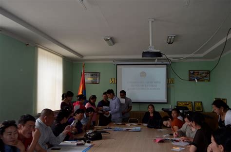 НОМГОН СУМ СОНГУУЛИЙН САНАЛ АВАХ БАЙРАНД АЖИЛЛАХ ТӨРИЙН АЛБАН ХААГЧИД ГЭРЧИЛГЭЭГЭЭ ГАРДАН АВЛАА