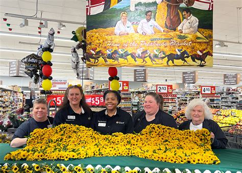 Giant Food Florists Weave Preakness Stakes Winner Horse Blankets