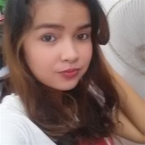 ស្រី នាង