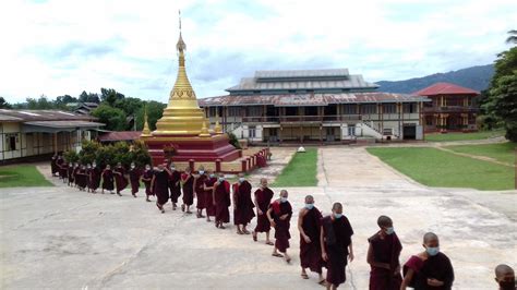 ပင်းတယမြို့နယ် မဟာရန်အောင် ပရိယတ္တိစာသင်တိုက်ရှိ သံဃာတော်များအား ကိုဗစ