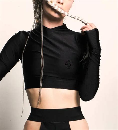 Nipple Piercing Attire Tips For Dressing Comfortably And Safely