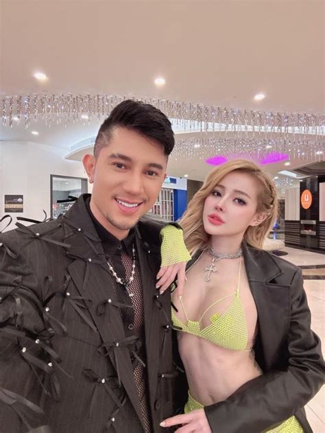 Ngân mặc đồ có cũng như không hỏi một câu đầy thách thức