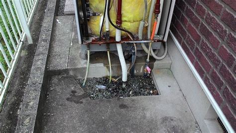 水漏れ 松阪市 T様邸 給湯管 水漏れ つまり 水まわりのトラブル出張修理 地元の水道屋光産業三重県 津市 松阪市 伊勢市 多気町 玉城町 明和町トイレのつまり排水修理水道修理