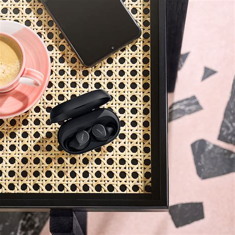 Review Why The Jabra Elite Pro Earbuds Are Great For Work And Commute Buro