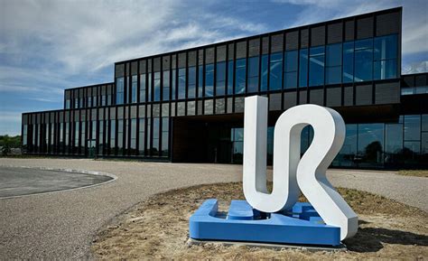 Teradyne Units Universal Robots And Mobile Industrial Robots Open Joint Headquarters Europeantech