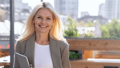 AI Gender Swap Filter Convert Male To Female Photo For Free