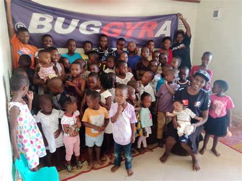 Dakar Sistaz Support To Orphanage In Uganda The Dailymoss
