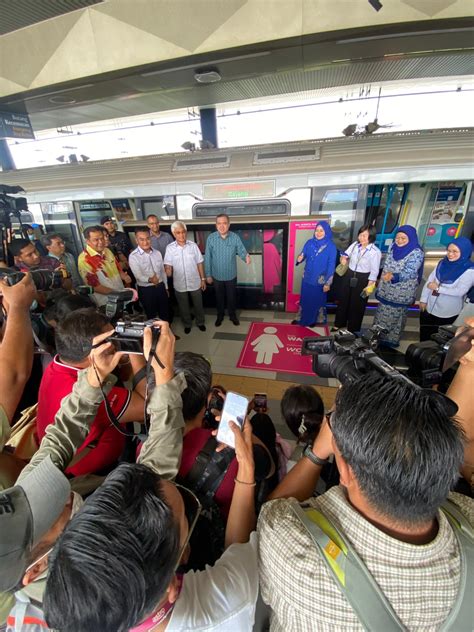 Lancar Projek Perintis Koc Wanita Aduan Gangguan Seksual Semakin Berkurangan MOT