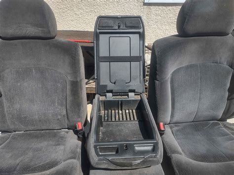 99 To 2006 Chevrolet Silverado Front Row Of Seats Sierra Car