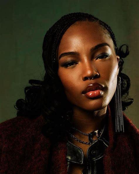 Who Is Quenlin Blackwell The Tiktok Star Who Billie Eilish Kissed At