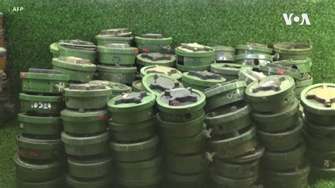 Украинците на обука за деминирање Youtube