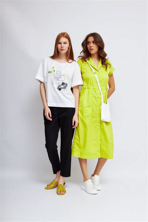 Marc Cain Sports Футболка с лимонами и надписями купить по выгодной цене Корона мужская и