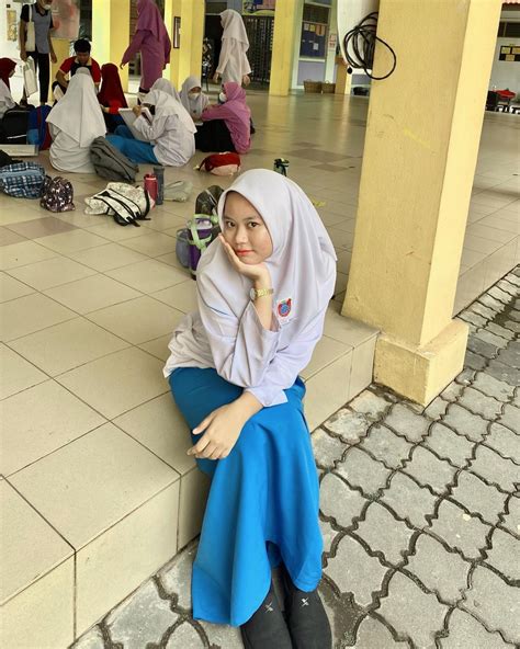 Koleksi Gambar Awek Sekolah 26