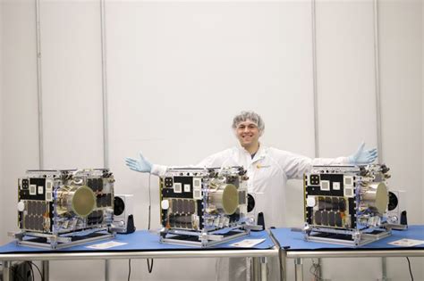 Whos That Good Looking Guy Tyler Lewandowski