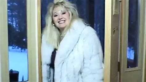 Free Fur Coat Porn Videos 6 Xhamster