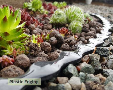 9 Creative Lawn Edging Ideas To Keep Grass Out Of Flower Beds