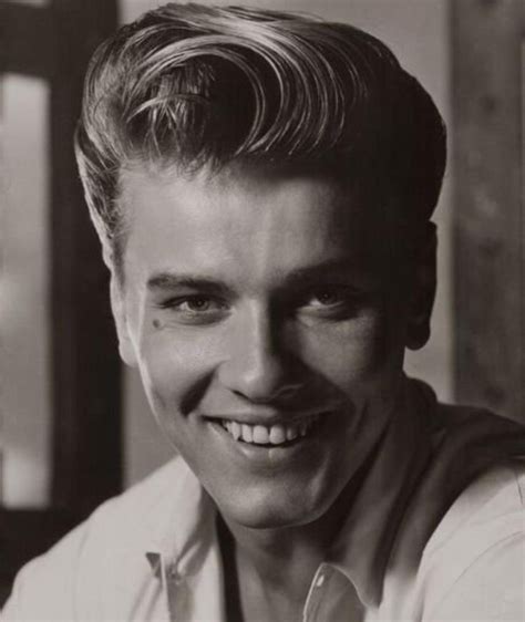 Richard Davalos Movies Bio And Lists On Mubi