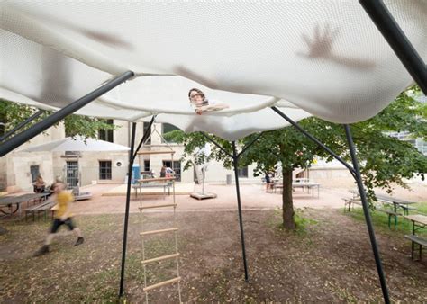 Cumulus Tree Top Installation Mimics A Rain Cloud