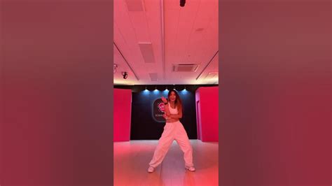 저와 함께 주문 걸 시간입니다🧙‍♀️🪄 Abracadabra Ladygaga 아브라카다브라 레이디가가 Mdm Easydance Maddance Youtube