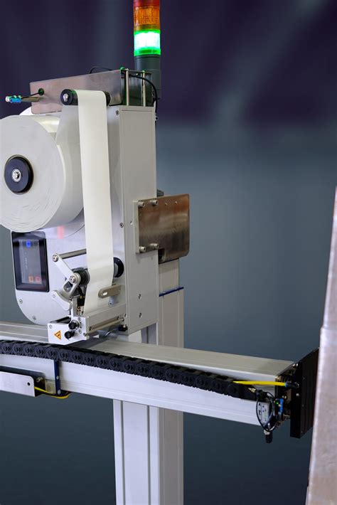 The Hm Linerfree® Pallet Labeller Product Identification Labelling Inspection And Robotics