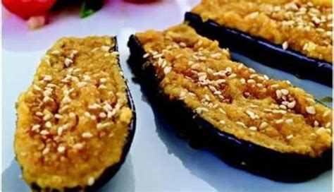 Patlıcan Ve Humus Izgaraları Zeytinyağlılar Ve Mezeler Sofra