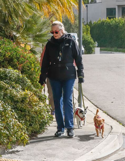 Cybill Shepherd Out In Los Angeles 03 30 2023 • Celebmafia