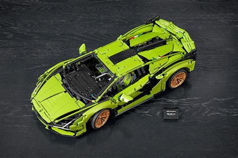 The Lego Technic Lamborghini Sian Is A Faithful 4 000 Piece