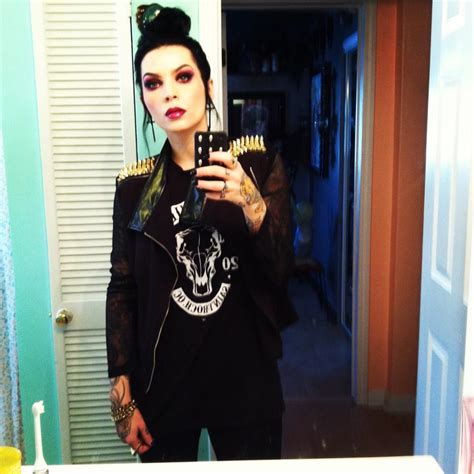 Whos That Girl Sara Isabelle