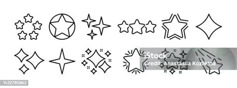 별 세트 아이콘입니다 리뷰 피드백 등급 깜박이는 별 별이 빛나는 하늘 혜성 꼬리가있는 별 반짝임 욕망 꿈의 개념 흰색 배경에 벡터 검정 세트 아이콘 개념에 대한 스톡 벡터