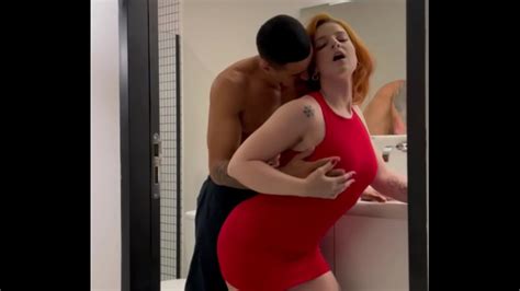 Deixando A Ruiva De Perna Bambaand