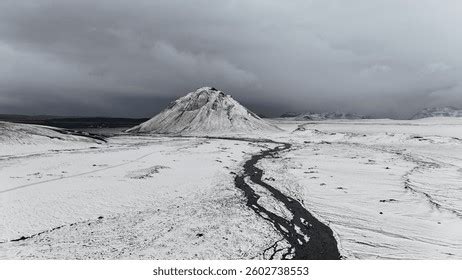 104902 Aerial View Maelifell Volcano Iceland Royalty Free Images