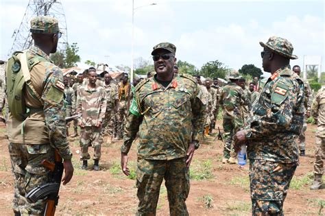 Somalias Army Chief Visits Troops After Key Gains Against Al Shabaab