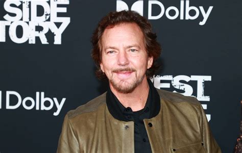 Eddie Vedder Announces Tracklist For His New Solo Album Earthling