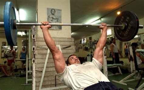 Топ 5 эффективных упражнений на грудные мышцы из арсенала бодибилдера Лайфстайл РБК Спорт