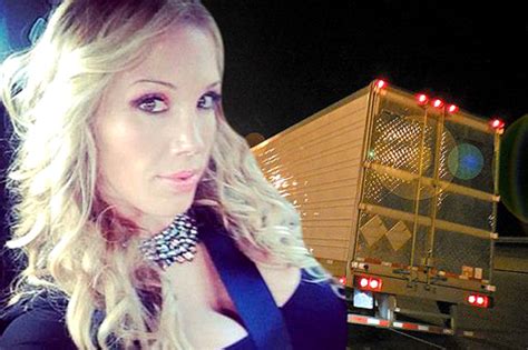 Sex tour lên truyền hình thực tế