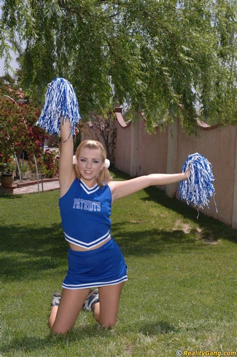 Lexi Belle Sex Loving Cheer Leader Heavenly Bodies