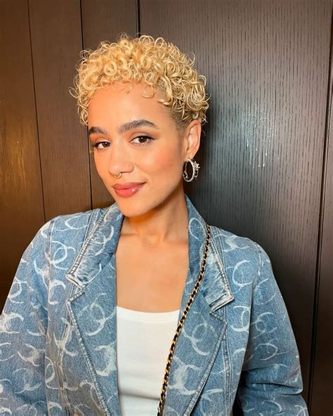 27 Curly Pixie Cut Hairstyles To Try In 2025