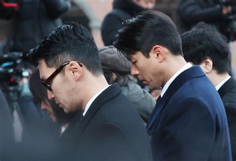 Hyun Bin Ju Ji Hoon Lee Jung Jae Jung Woo Sung And More Stars Bid A