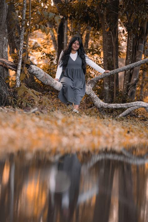 Ragazza Faccia Tronco D Albero Foto Gratis Su Pixabay Pixabay