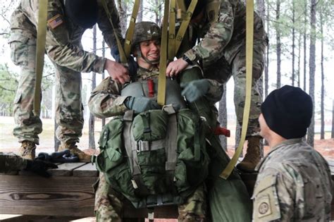 Panther Brigade Trains To Jump With Stinger Missiles Article The