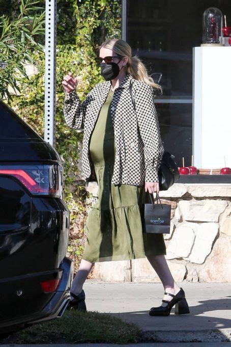 Pregnant Emma Roberts Seen Shopping In Los Angeles Famousfix