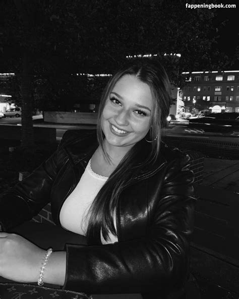 Grace H Grace H Nude Onlyfans Leaks The Fappening Photo 4073820