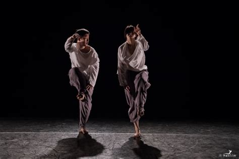 송윤주 중원의 푸른 춤을 일구는 한국춤판의 뮤즈 글로벌이코노믹