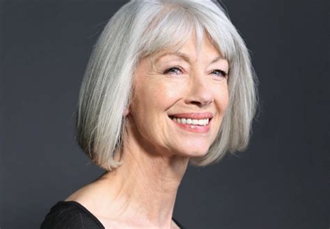 Актуални прически за жени над 50 години бърз подмладяващ ефект без сложен стайлинг СНИМКИ