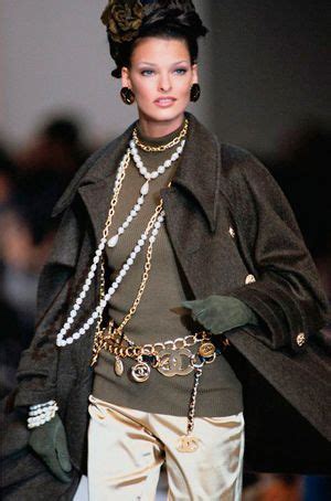 Бижутерия от царских династий. | Ropa, Moda ropa de trabajo, Moda de ...