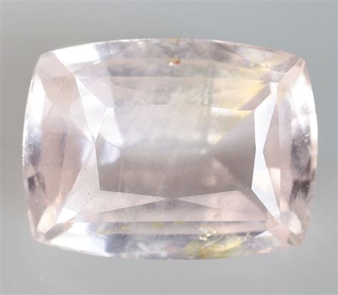 Заказать изделие Без облагораживания Пастельно оранжевый сапфир 1 43 карата в ювелирной