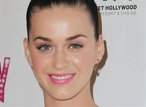 Katy Perry Demands Vegetarian Food Yahoo News Uk